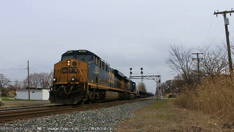 CSX 921 & 798